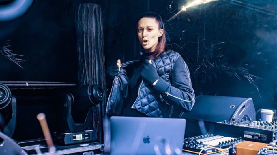 CloZee Recruits A Wealth Of Talent On Impressive New 'Neon Jungle ...