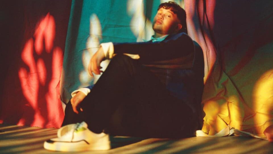R&B Singer James Vickery Delivers A Suave Performance On Sultry Single ...