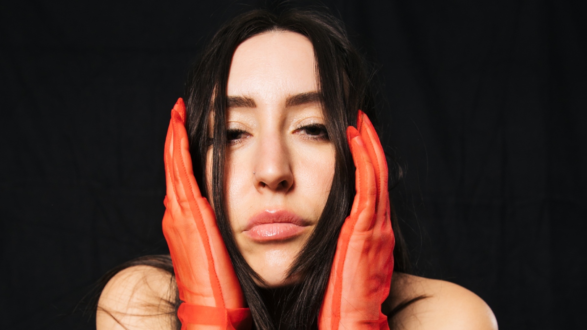PREMIERE | Elohim Shares Captivating Single "Tiny Human" Ahead of ...